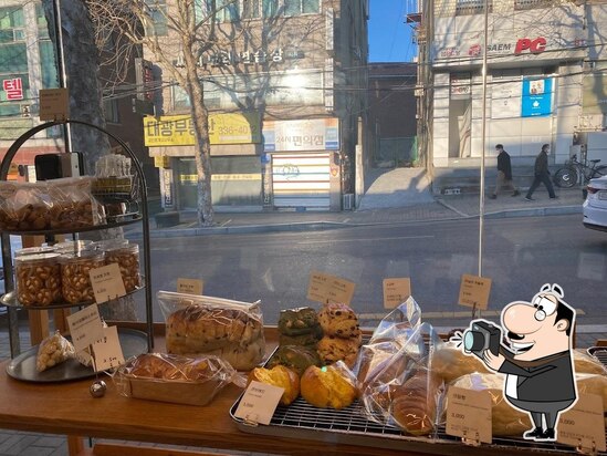 Menu at 스프링베이커리 (SPRING BAKERY), Seoul