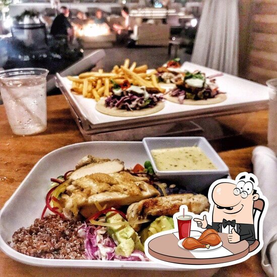 Swell Restaurant and Pool Bar in Honolulu - Restaurant menu and reviews
