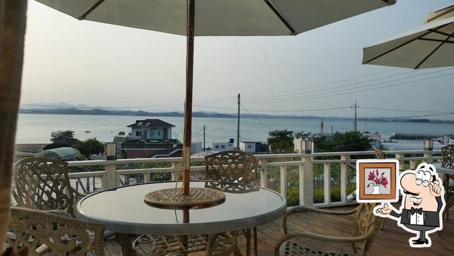 White Windmill restaurant, Sacheon-si - Restaurant reviews