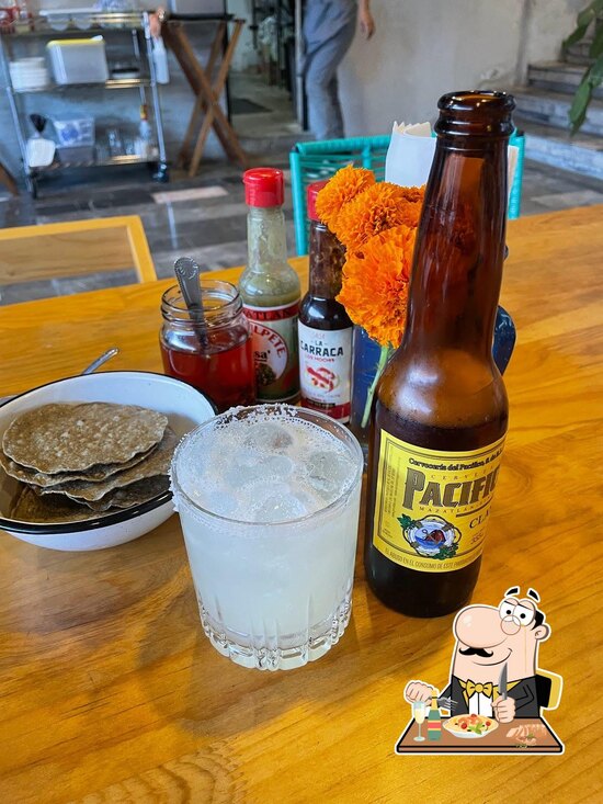 Menu at Humar restaurant, Oaxaca, Mariano Matamoros 501