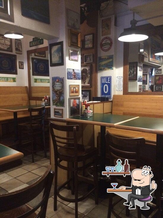Moose's Pub & Cafe Waikiki, Honolulu - Restaurant menu, prices and reviews