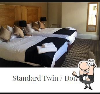 The Castle Hotel in Neath - Restaurant reviews
