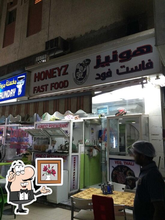 Menu at Honeyz fast food, Dubai