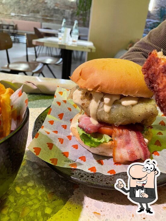 Chickoa Comte Borrell - Roasted Chicken Lab, Barcelona - Restaurant ...