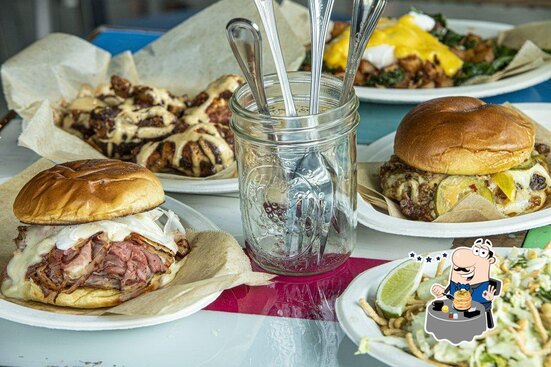 Menu at Island Pig and Fish - BBQ and Fresh Seafood, Fort Pierce