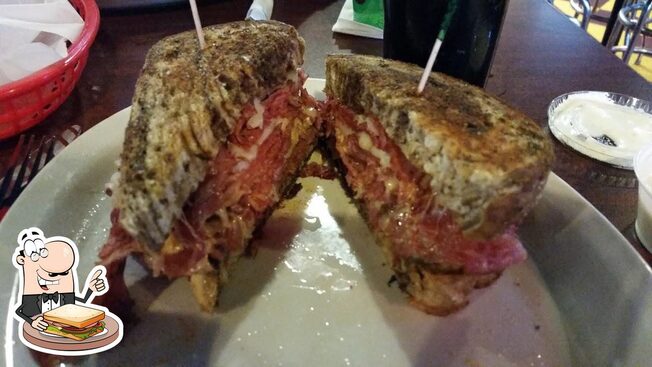 Wing Warehouse Sports Bar Stow, 4050 Fishcreek Rd in Stow - Restaurant menu and reviews