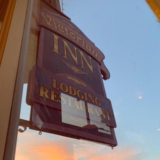 Menu at Victorian Inn, Ferndale