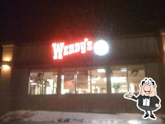 Menu at Wendy's fast food, Barrie, 450 Bryne Dr