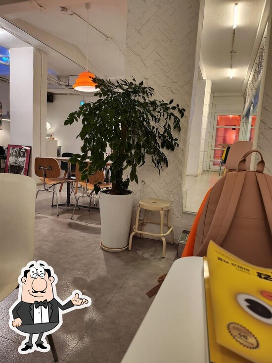 Mouse Rabbit Coffee, Seoul - Restaurant menu, prices and reviews