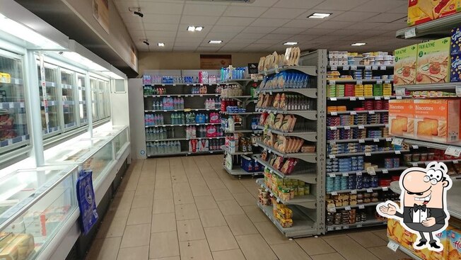 Menu at Carrefour Express, Mazingarbe
