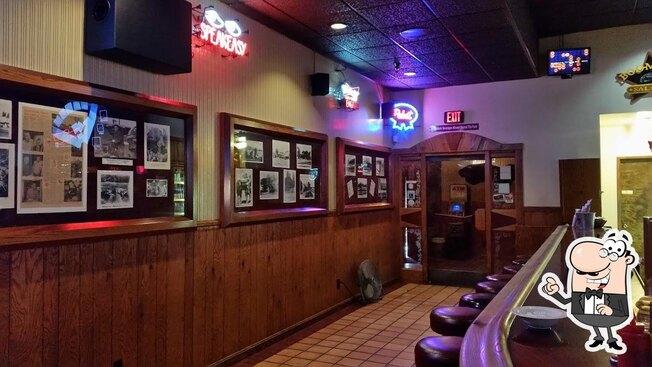 Boomer’s Saloon, Laytonville - Restaurant menu, prices and reviews
