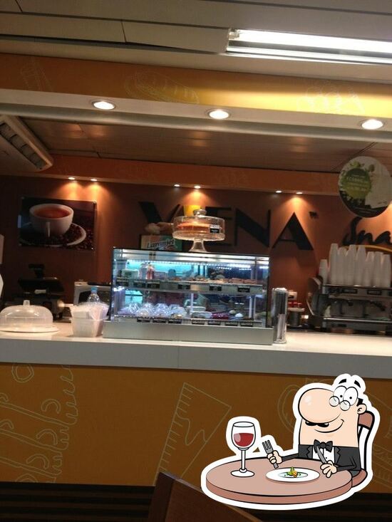 Viena snacks cafe, Confins - Restaurant reviews