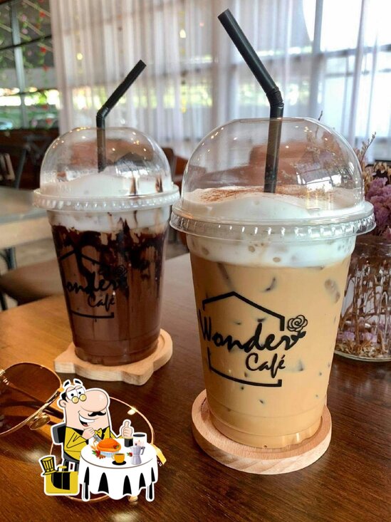Wonder Café : วอนเดอร์คาเฟ่, Si Racha - Opiniones del restaurante