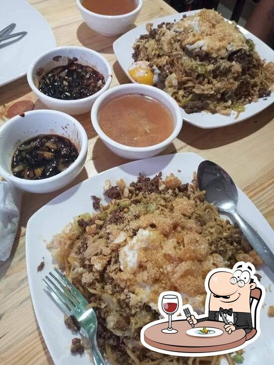 Menu at MM's Pancit Batil Patong restaurant, Taguig