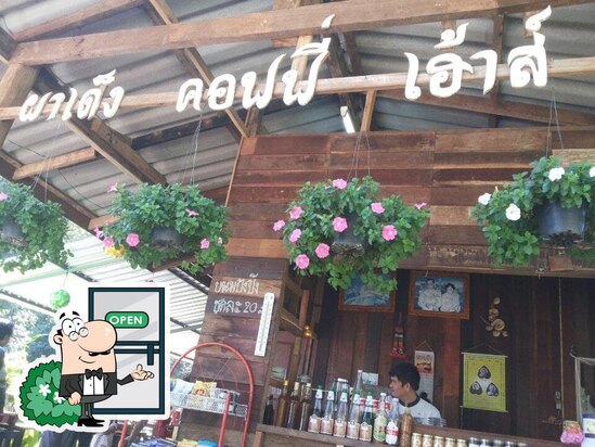 Menu at Pha Deng Coffee House, Pa Pae