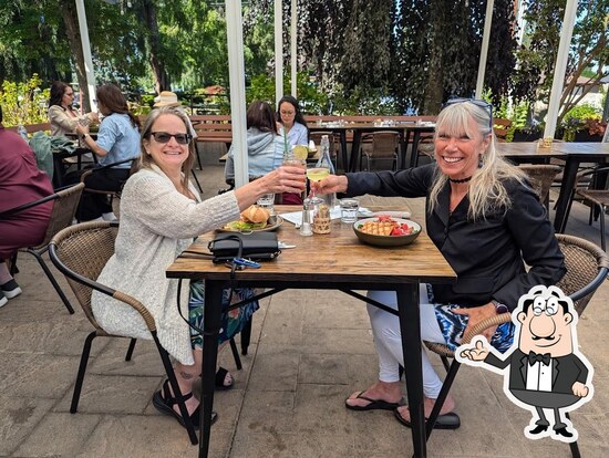 The Windmill Bistro, Sumner - Restaurant menu, prices and reviews