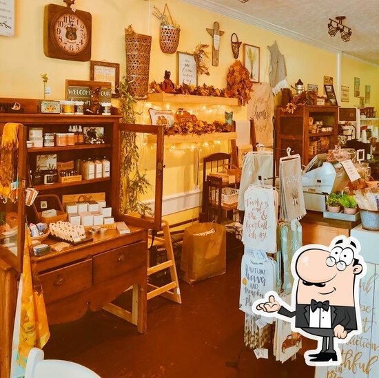 Red Rooster Country Store, Mechanicsville - Restaurant menu, prices and ...