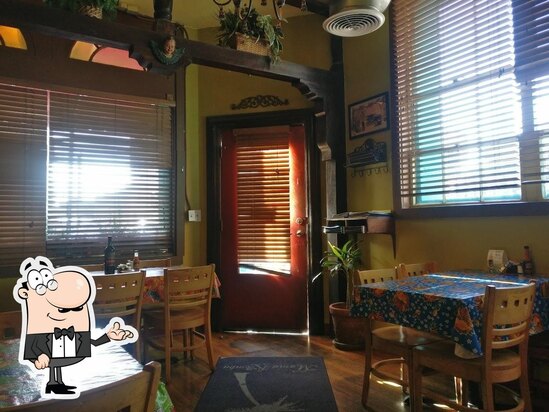 Mama Roomba, Bakersfield - Restaurant menu, prices and reviews
