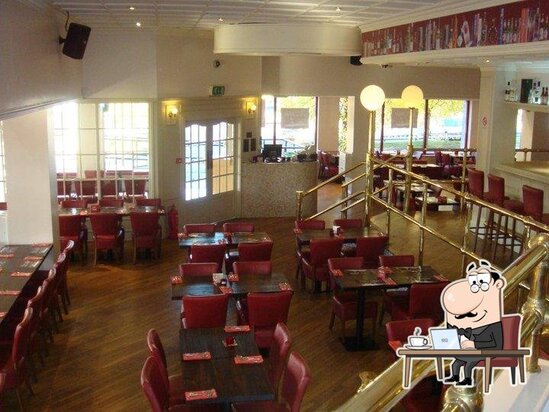 Georgie Porgies Buffet World in Poole