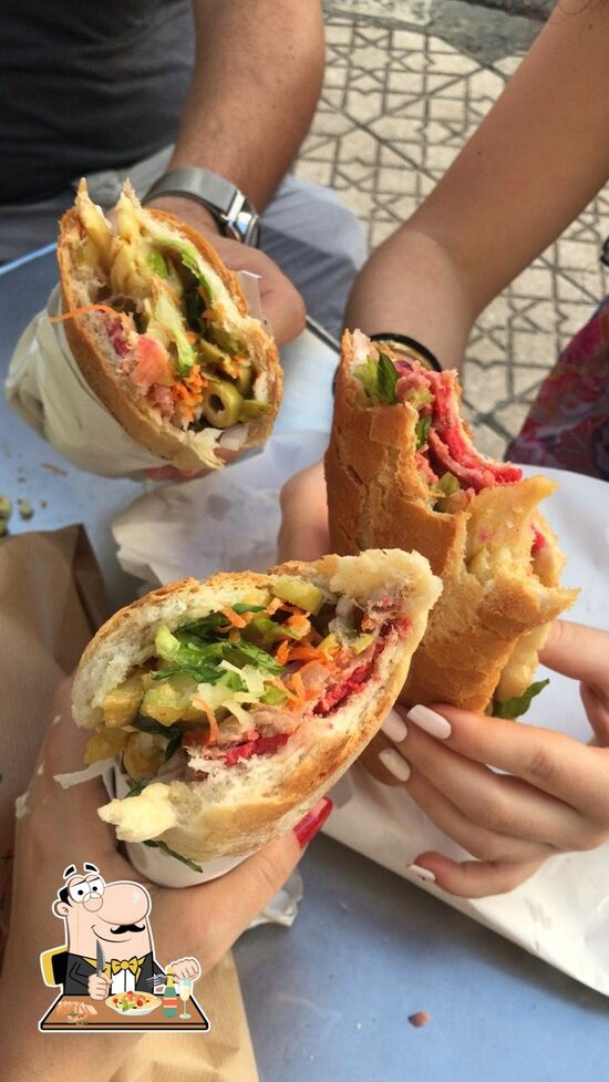Sandwich Les Quatre Saisons شطائر الفصول الاربعة cafe, Tanger ...