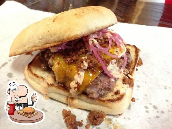 Neon Pig Tupelo in Tupelo - Restaurant menu and reviews