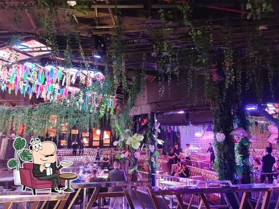 Blue Moon - Beer Club, tp. Vũng Tàu - Restaurant menu, prices and reviews