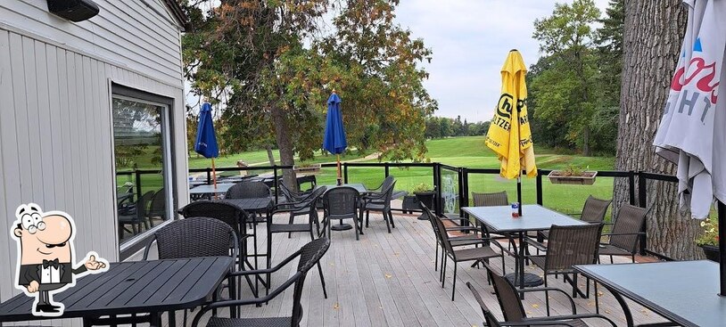 Lake Shore Restaurant & Bar in Portage la Prairie