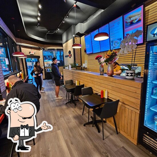 911 Pizza, Vancouver - Restaurant menu, prices and reviews