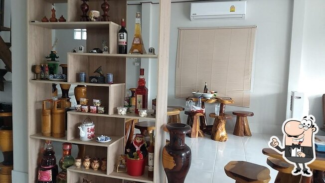 40 Café, Nong Phue
