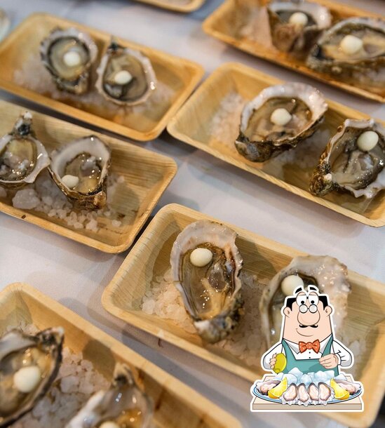 Astoria Food Hub in Astoria - Restaurant reviews