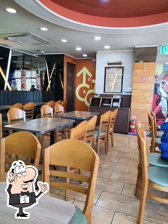 Menu at LOTTERIA restaurant, Seoul, 665 Cheonho-daero