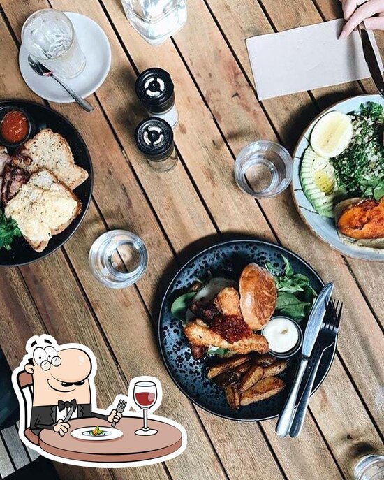 Giddy Up Foodstore in Sandy Bay - Restaurant menu and reviews