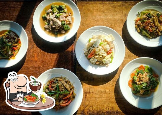 Silver Spoon Thai Restaurant in Redmond - Restaurant menu and reviews