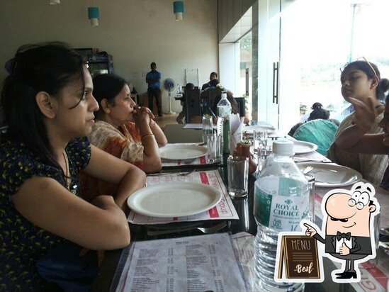 Menu at Eggetarian, Kombaikkadu
