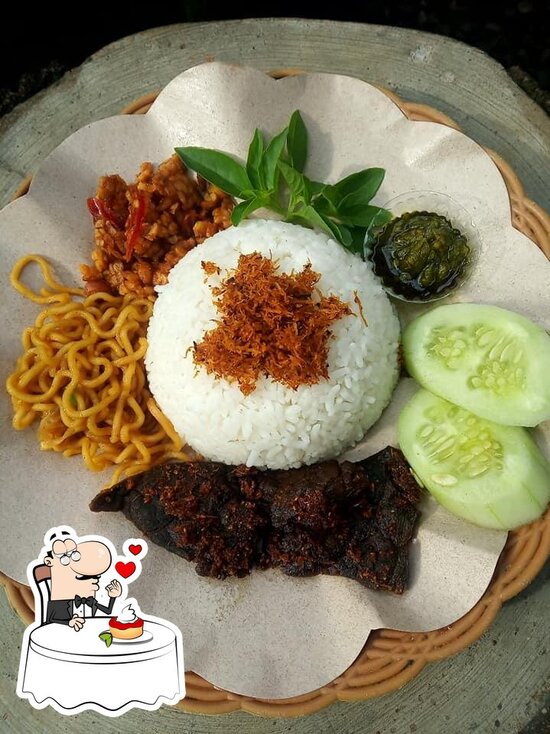 Kopi Cangkruan Mahameru cafe, Senduro - Restaurant reviews