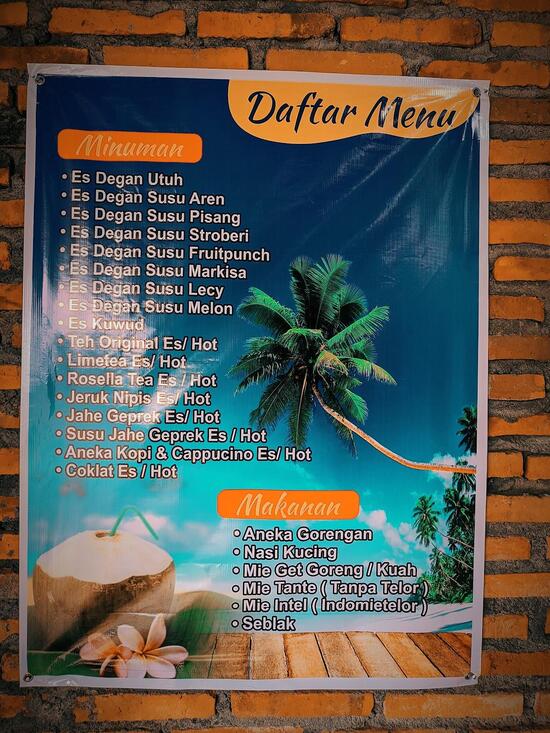 Menu at ES DEGAN SUSU KUNINGAN, Setrokalangan