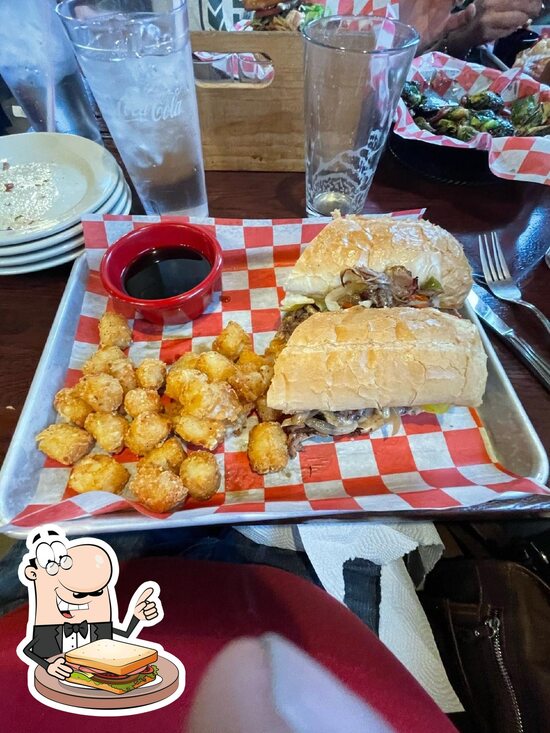 Hop Hog Backyard Brewpub, Greenville - Restaurant menu, prices and reviews