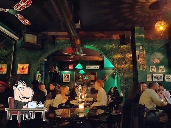Else's, Montréal, Sherbrooke - Restaurant menu, prices and reviews