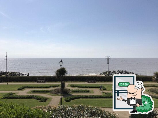 Menu at Cliff Top Cafe, Felixstowe, Cobbold Rd