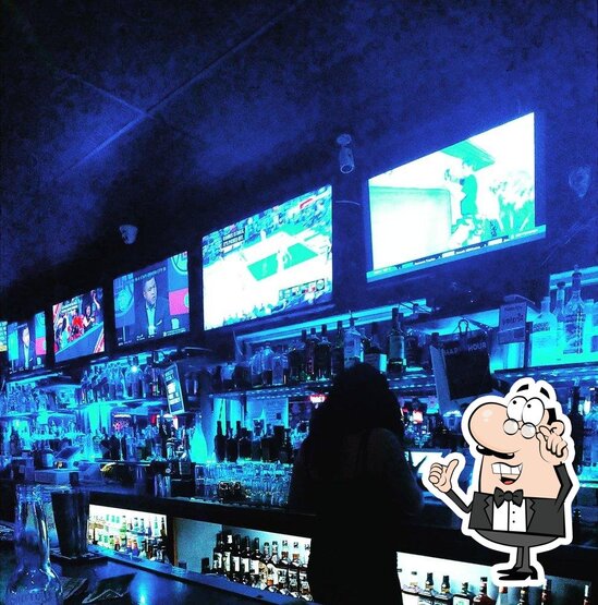 The Blue Door Bar in Fullerton - Restaurant reviews