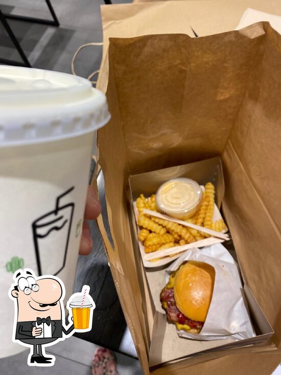 Shake Shack Times Square restaurant, Seoul, 15 Yeongjung-ro ...