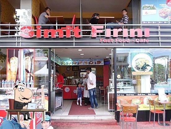 Menu at Simit Fırını, Istanbul, Tunaboyu Sok.