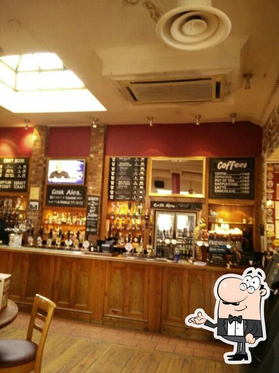 Hogshead Wolverhampton, Wolverhampton - Restaurant menu, prices and reviews