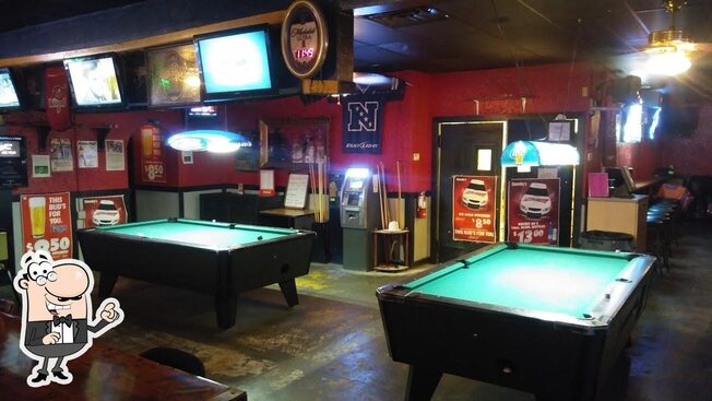 Sneaky's Sports Bar & Grill, Largo - Restaurant menu, prices and reviews