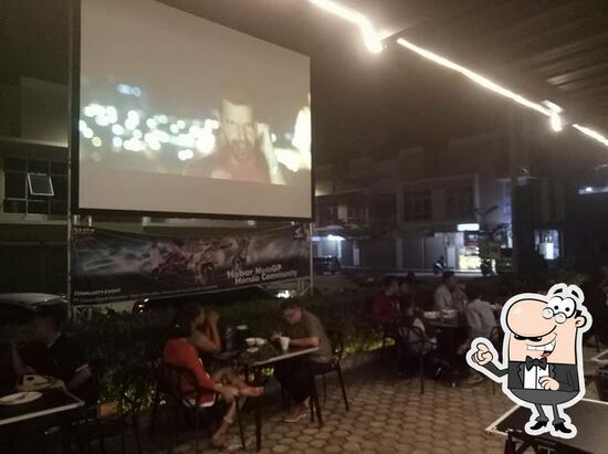 POINT pub & bar, Batam - Restaurant reviews