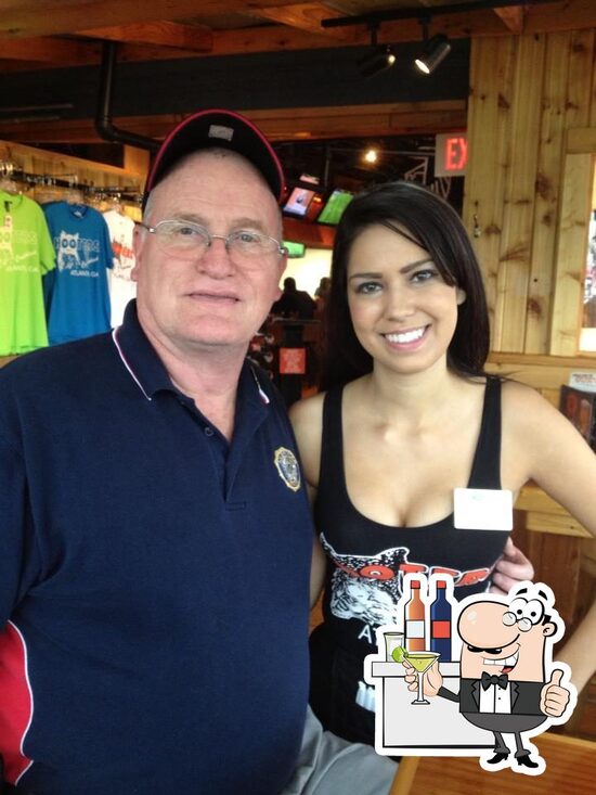 Hooters, 1815 S Exchange St in Atlanta - Restaurant menu and reviews