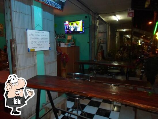 Pitcher Bar, Kamphaeng - Restaurant menu, prices and reviews