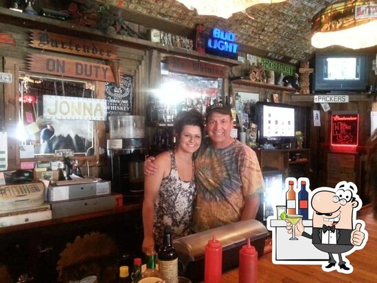 Menu at Packers Roost pub & bar, Coram, Hwy 2 E