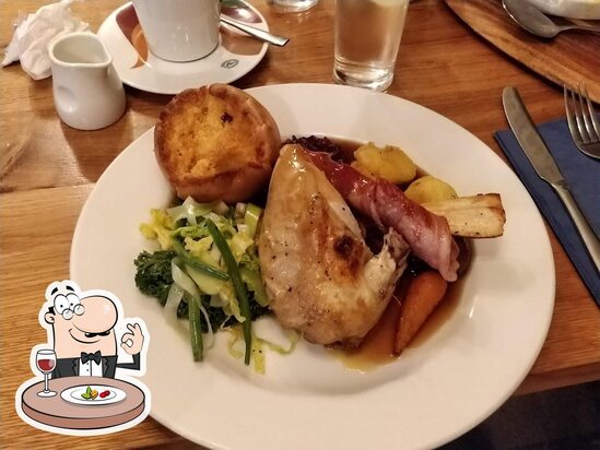Menu at The Golden Cross pub & bar, Cirencester