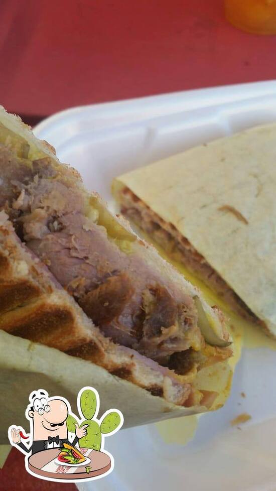 Tuxies Juices in Riverside - Restaurant reviews